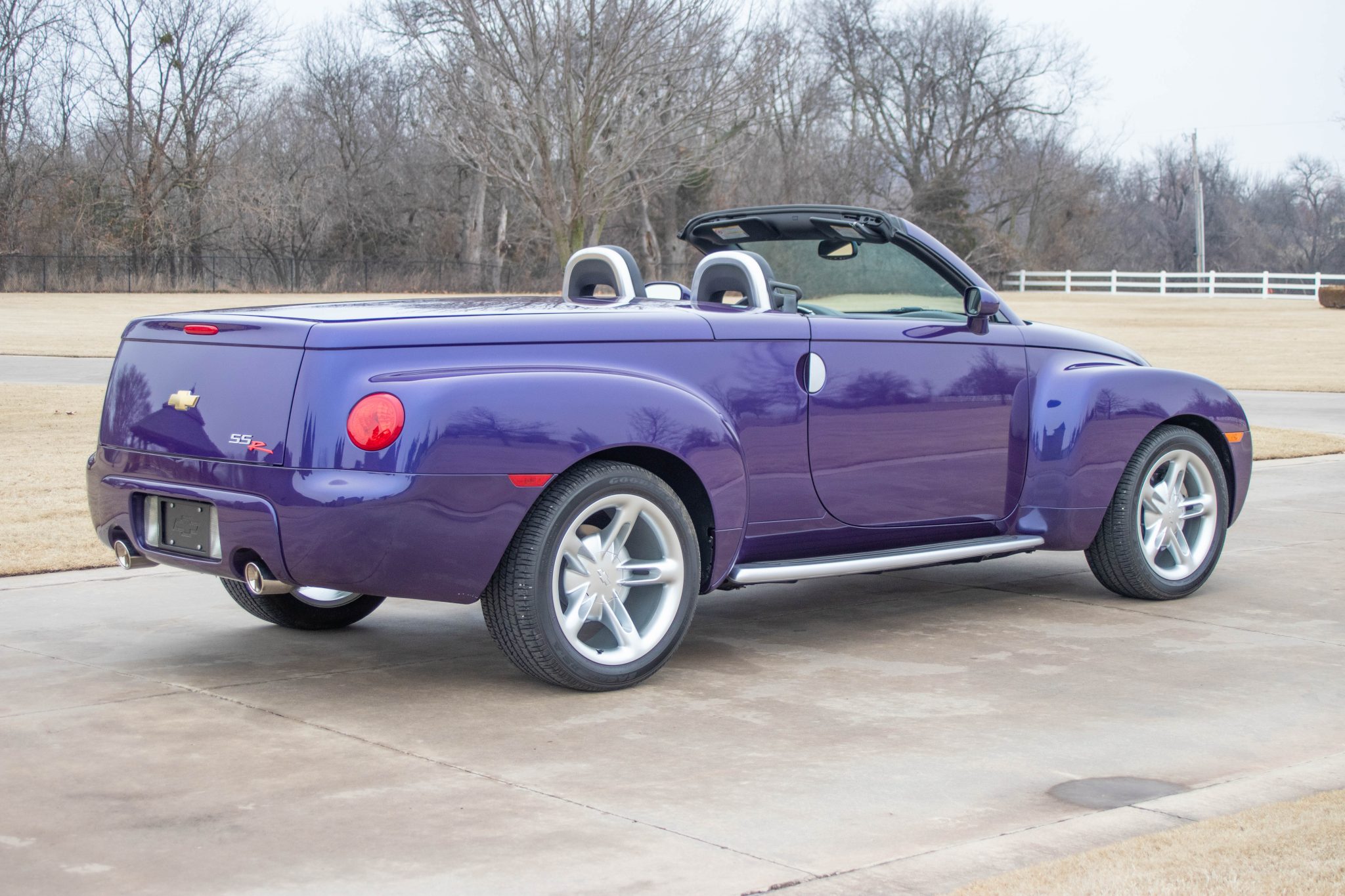 2004 Chevrolet SSR – Chalo Auto Sales